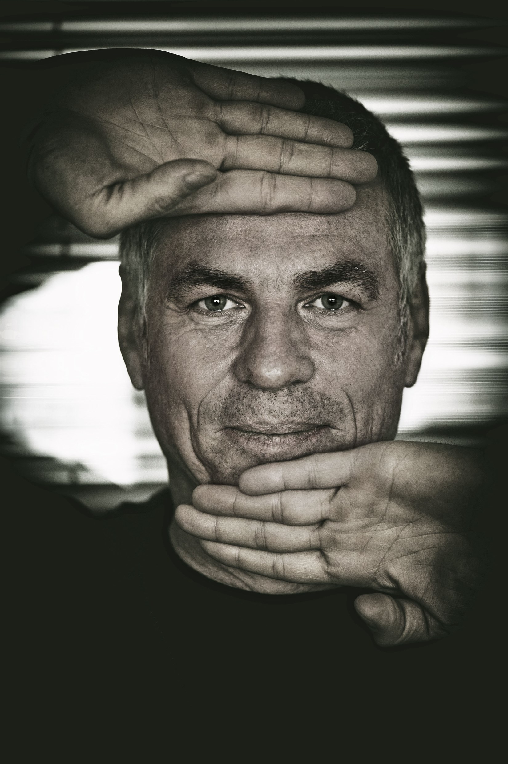 Philip Conrad - PHOTO12