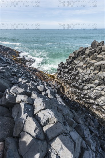 Hexagonal basalt column by the sea - Photo12-imageBROKER-Moritz Wolf