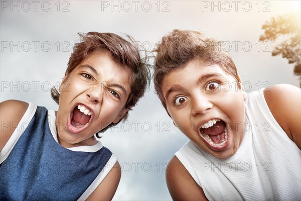 Portrait of a two crazy boys - Photo12-imageBROKER-YAY images - Anna Om
