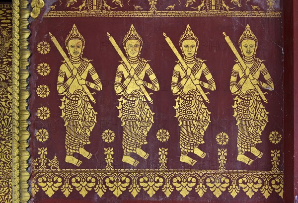 Gilded representations of symbolic temple guards - Photo12-imageBROKER ...