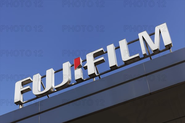FUJIFILM Europe GmbH - Photo12-imageBROKER-Karl F. Schoefmann