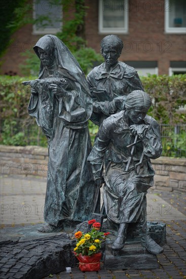 Edith Stein Monument - Photo12-imageBROKER-Joko