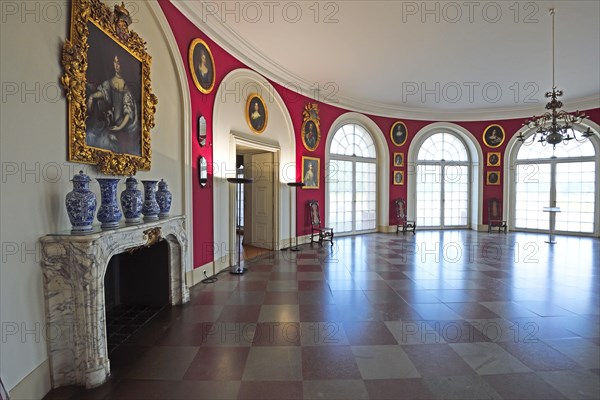 Lower Oval Hall - Photo12-imageBROKER-Ingo Schulz