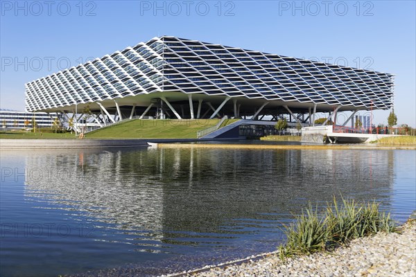 Adidas AG Office Building - Photo12-imageBROKER-Norbert Probst