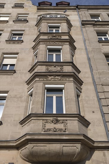 Multi-storey bay window of a tenement house - Photo12-imageBROKER ...