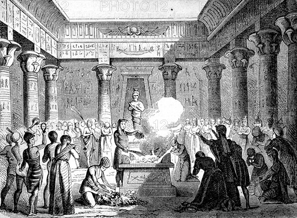 Worship - Photo12-imageBROKER-Sunny Celeste