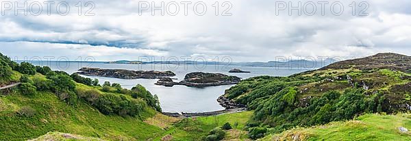 Drumbeg Viewpoint - Photo12-imageBROKER-Maciej Olszewski