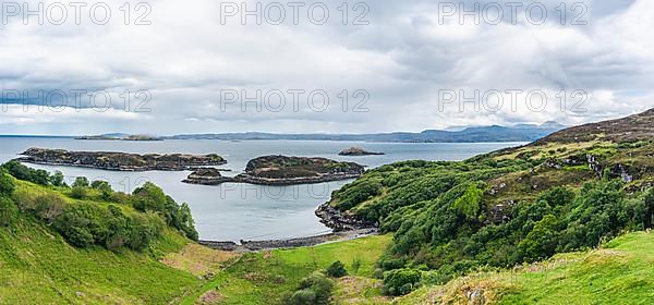 Drumbeg Viewpoint - Photo12-imageBROKER-Maciej Olszewski