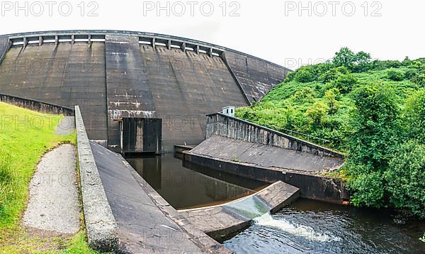 Meldon Reservoir, South West Lakes Trust - Photo12-imageBROKER-Maciej ...