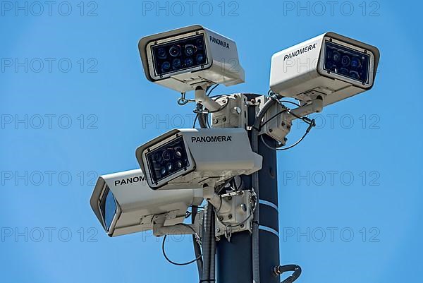 Surveillance cameras in public spaces, surveillance - Photo12 ...