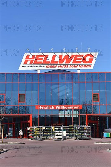 Hellweg Baumarkt - Photo12-imageBROKER-Schoening Berlin