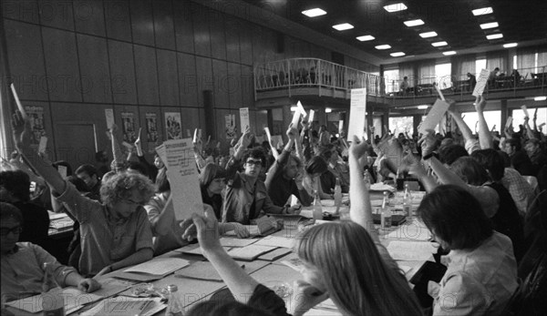 The student congress of the DKP-affiliated student federation MSB ...