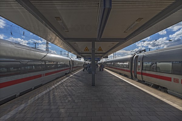 Two stopping ICE trains Intercityexpress at the platform - Photo12 ...