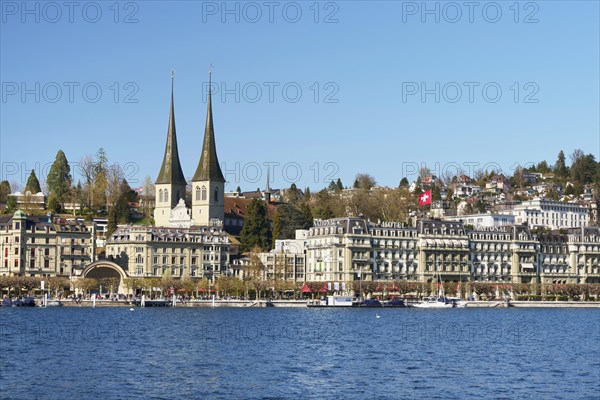 Hofkirche St. Leodegar - Photo12-imageBROKER-Stefan Huwiler