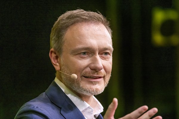 Christian Lindner - Photo12-imageBROKER-Arnulf Hettrich