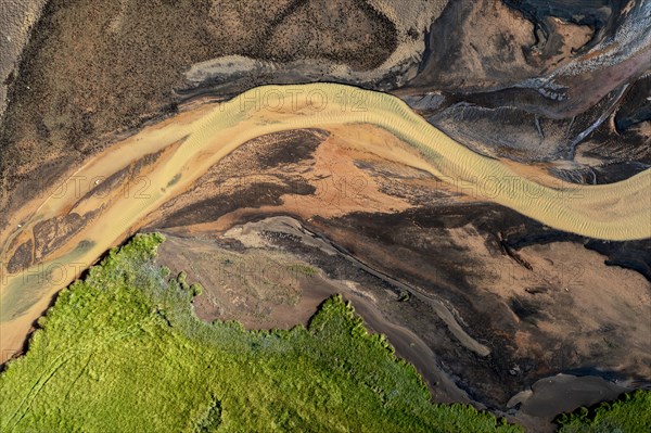 River from above - Photo12-imageBROKER-Sonja Jordan
