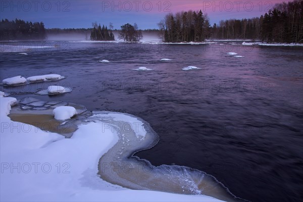Dal River - Photo12-imageBROKER-alimdi - Arterra - Sven-Erik Arndt